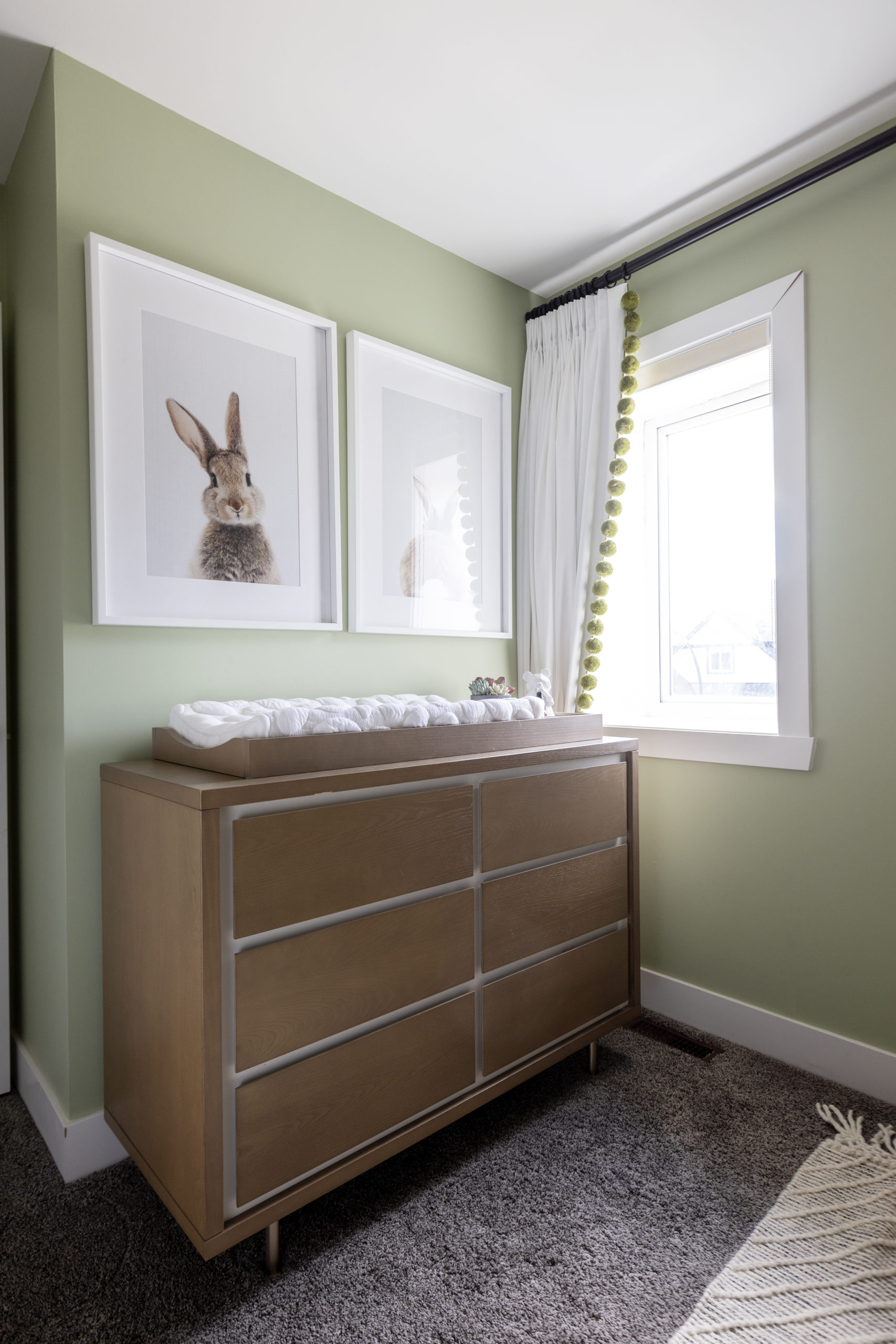 My Top 20 Nursery Essentials Every New Mom Needs | natalielangston